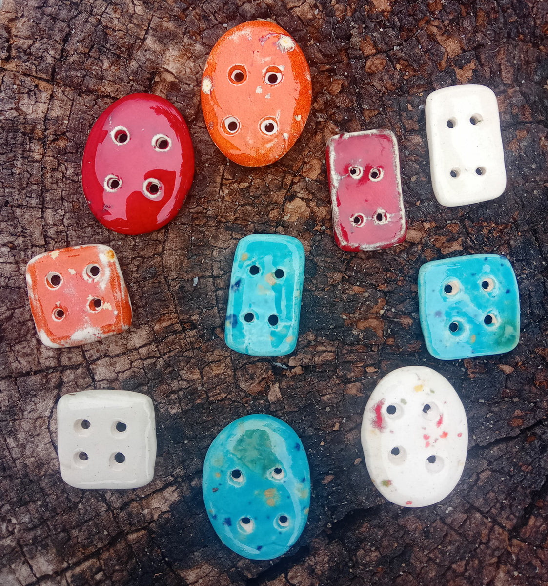 Botones – Alberto Illescas Moreno